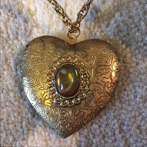 Jewelry | Vintage Gorgeous Locket Necklace Gold | Poshmark